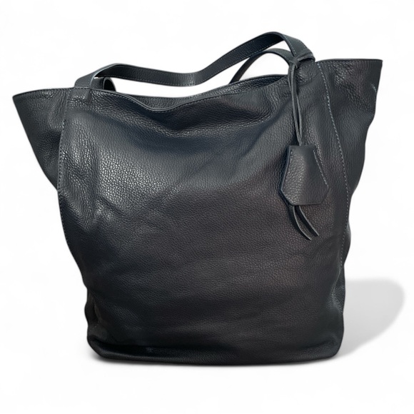 Laura Di Maggio | Bags | Laura Dimaggio Navy Blue Genuine Leather Tote ...